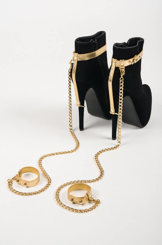 Fräulein Kink Python And Pearls The Lingerie Addict