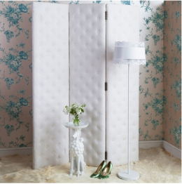 A Lingerie Addict's Guide to Creating a Silver Screen Boudoir | The ...