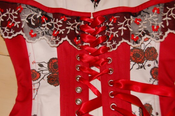 How to Lace a Corset: V Method + Bunny Ears