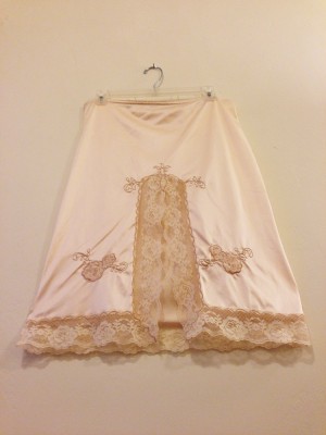 12 Beautiful Vintage Slips from Etsy | The Lingerie Addict