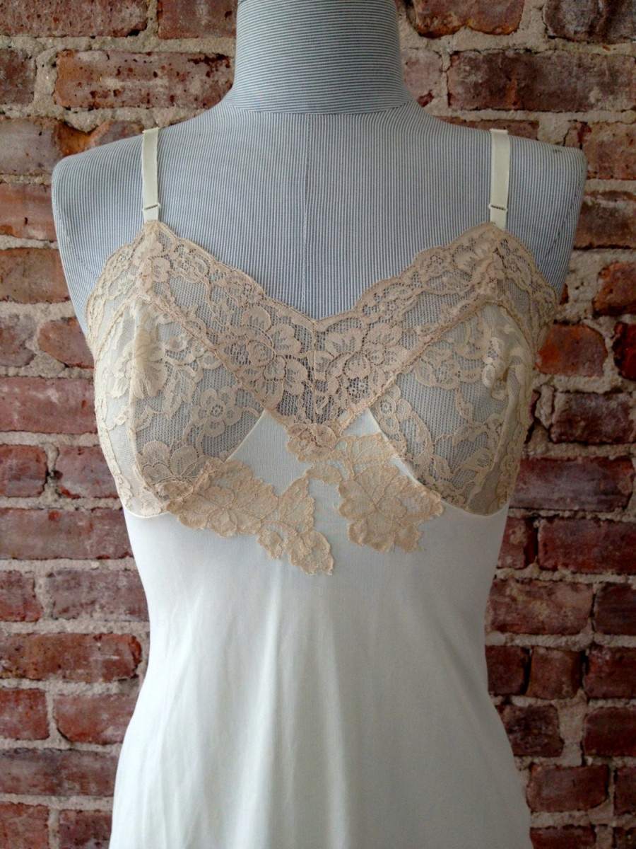 12 Beautiful Vintage Slips from Etsy | The Lingerie Addict